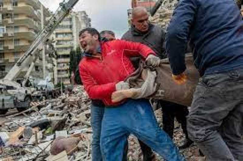 الديار المصرية معجزة تفاصيل العثور على شقيقان أحياء تحت الأنقاض